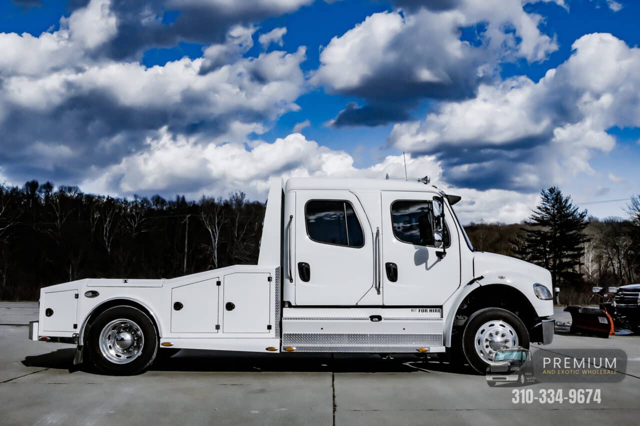 2018 FREIGHTLINER M2-106 CUMMINS SUMMIT HAULER - Premium And Exotic ...