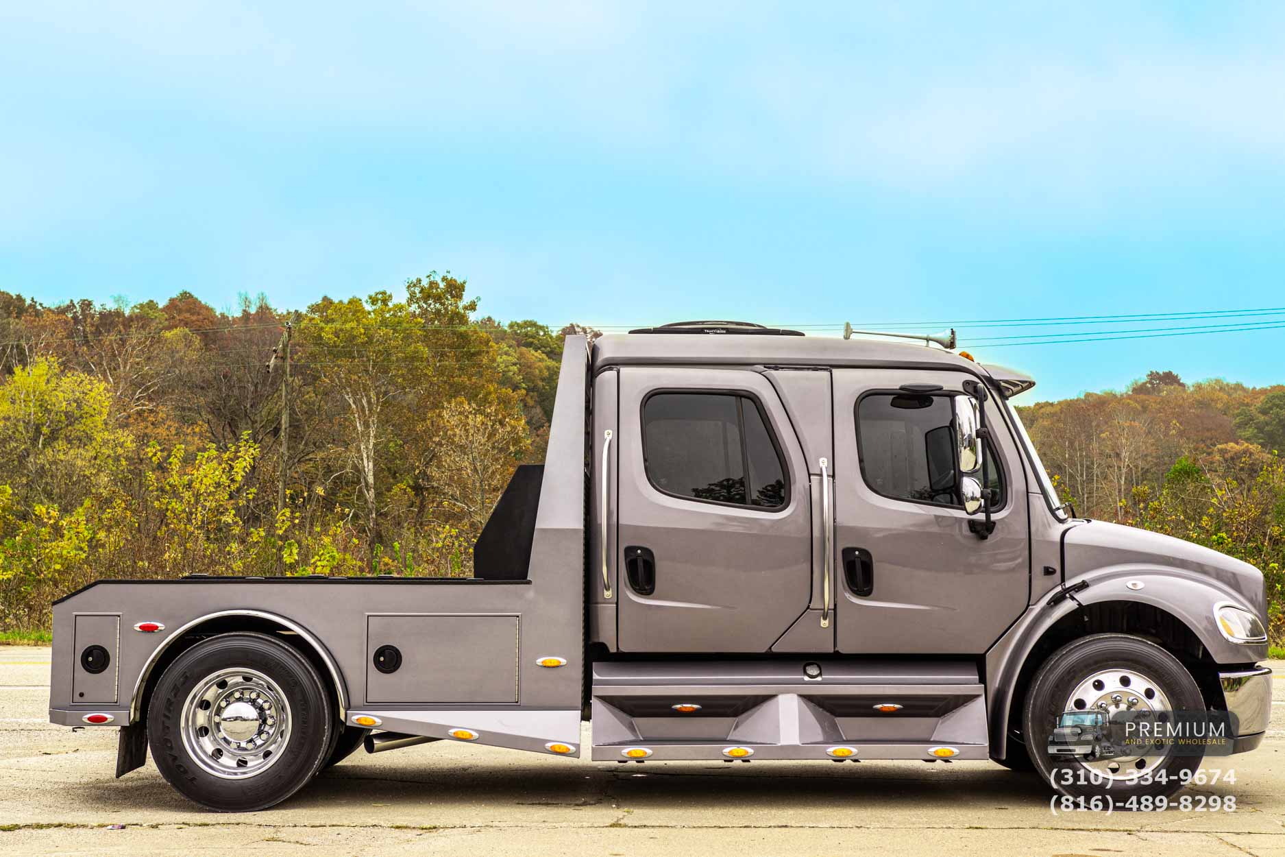 Freightliner M2 106 Sport Chassis